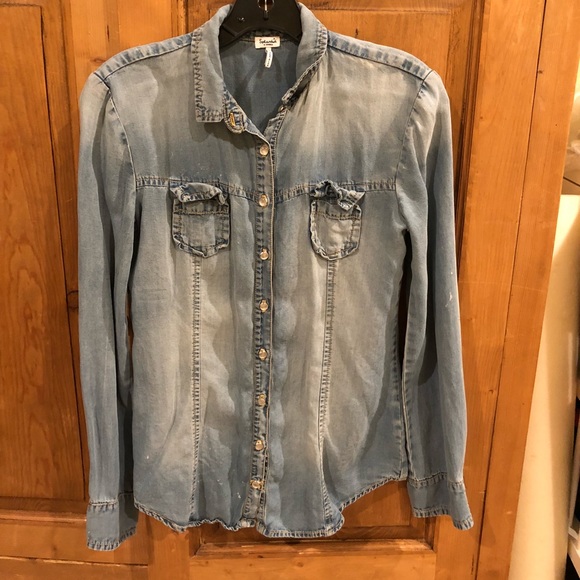 Splendid | Tops | Splendid Denim Shirt | Poshmark